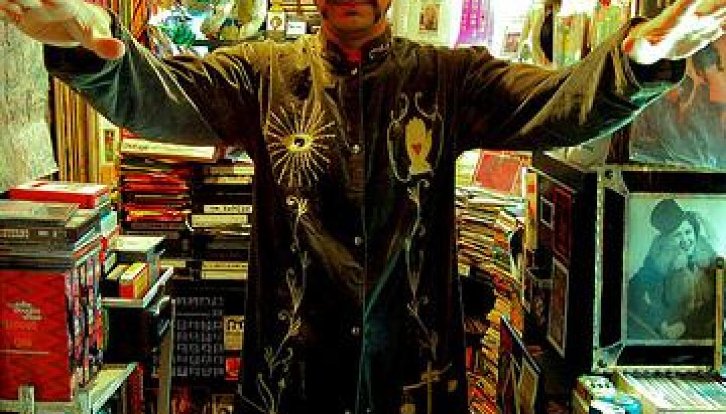 Steve Krakow unveils the secret history of Chicago music - WBEZ Chicago