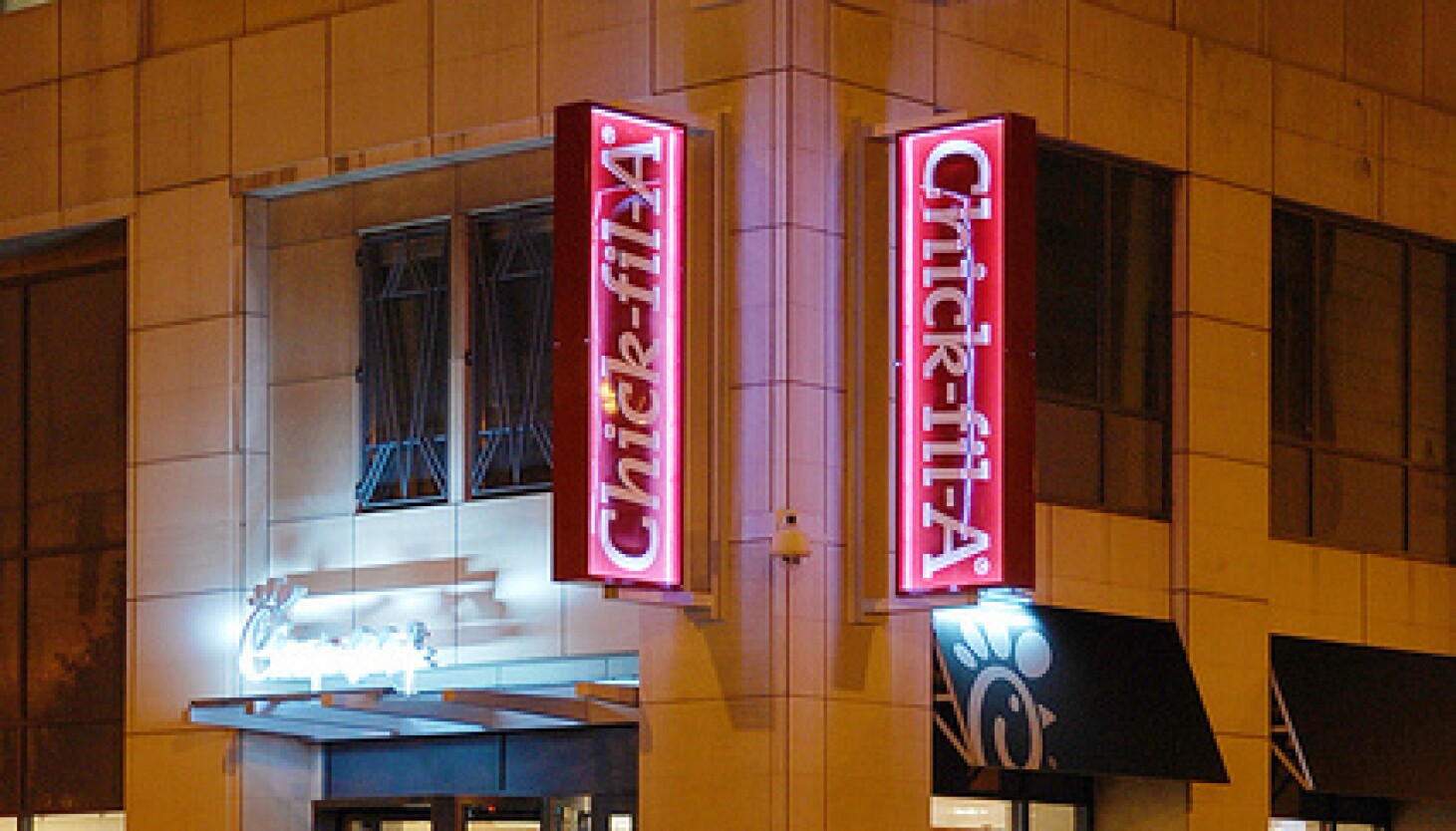 The Week in Review: Hal Weitzman and Randi Belisomo recap the biggest ...